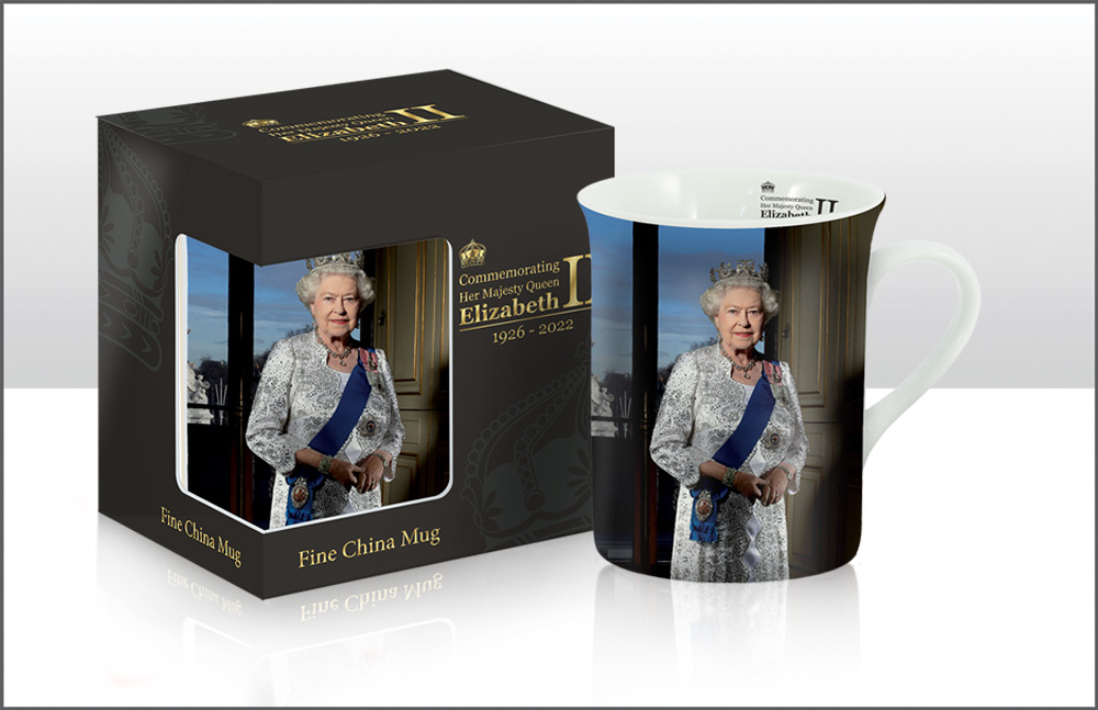 JS QUEEN ELIZABETH II COMM LIPPY MUG - The Souvenir Wholesaler